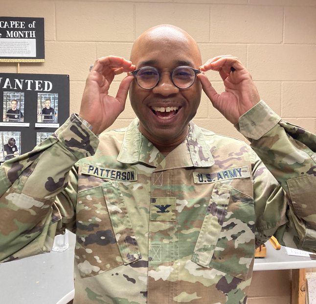 Colonel Patterson Visit! – Trial and Error 10191